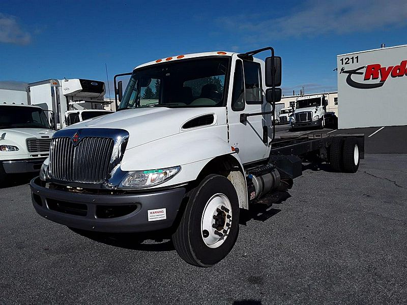2019 International DuraStar 4300 (For Sale) | Cab & Chassis | #874102