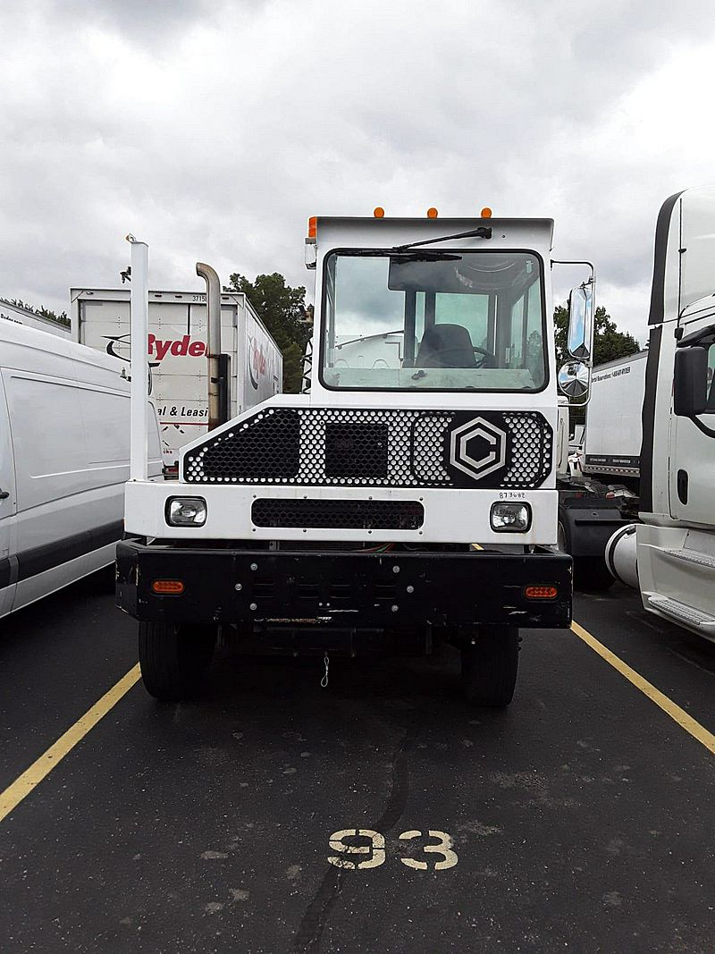 2017 Capacity SABRE 5 4X2 (For Sale) | Yard Spotter | #873688