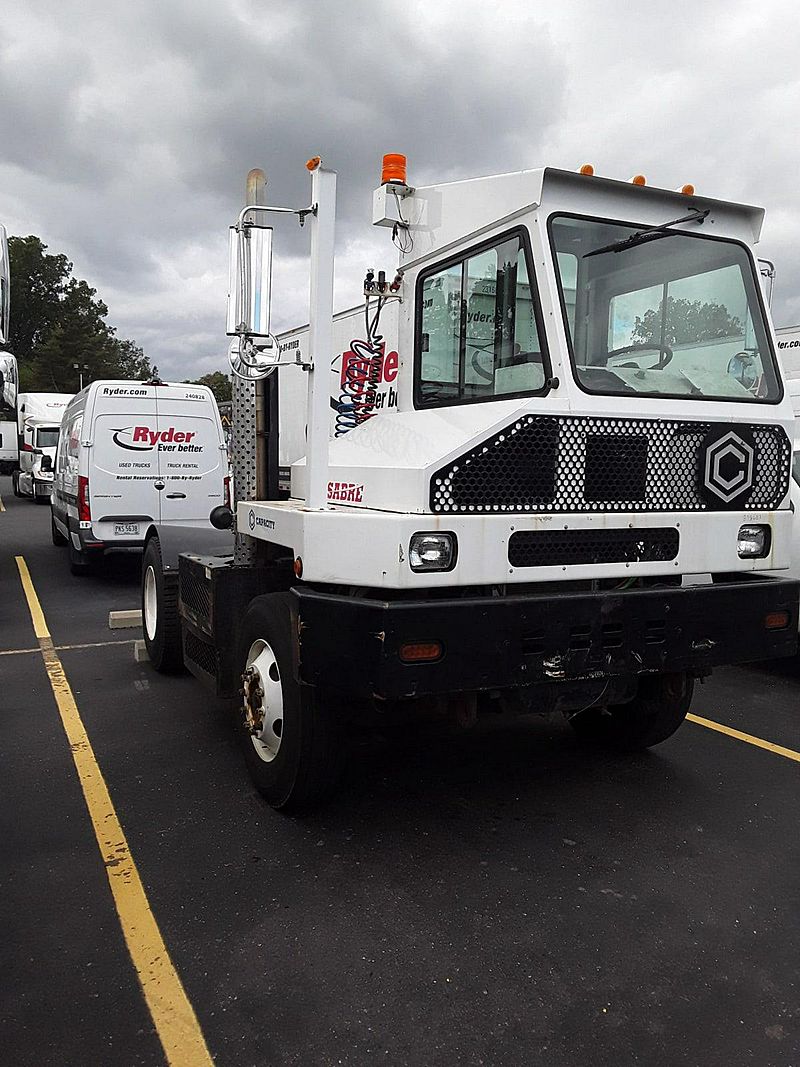 2017 Capacity SABRE 5 4X2 For Sale | Yard Spotter | #873687