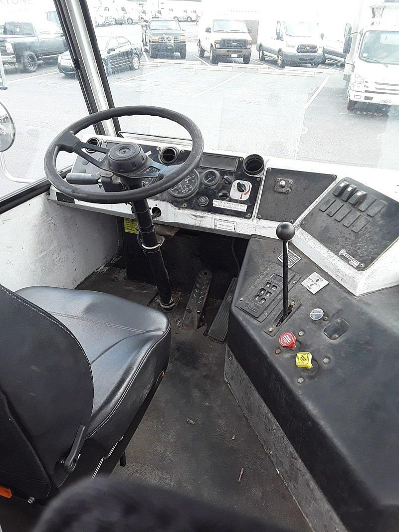 2017 Capacity SABRE 5 4X2 For Sale | Yard Spotter | #873687