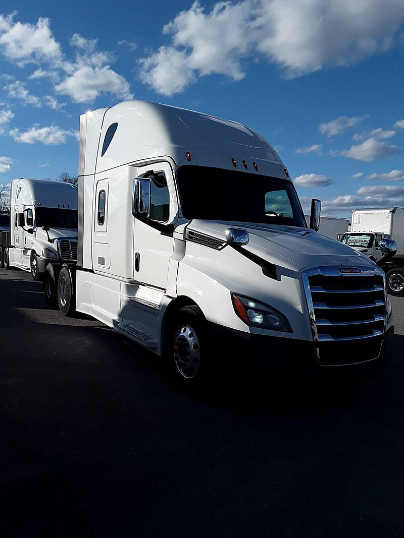 2020 Freightliner NEW CASCADIA PX12664 For Sale | 72" Sleeper | #881327
