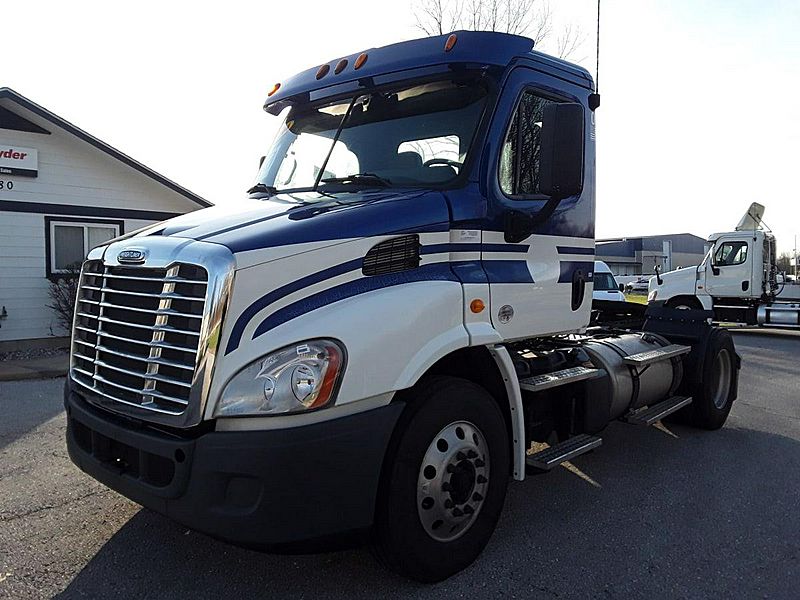 2014 Freightliner CASCADIA 113 For Sale | Day Cab | #854400