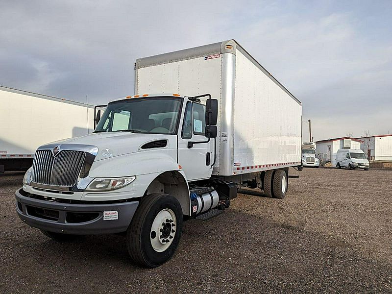 2016 Navistar International 4300 (For Sale) | 26' Box | Non CDL | #372623