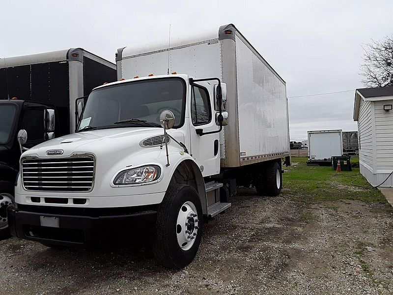 2017 Freightliner M2 106 For Sale | 20' Box | #673495