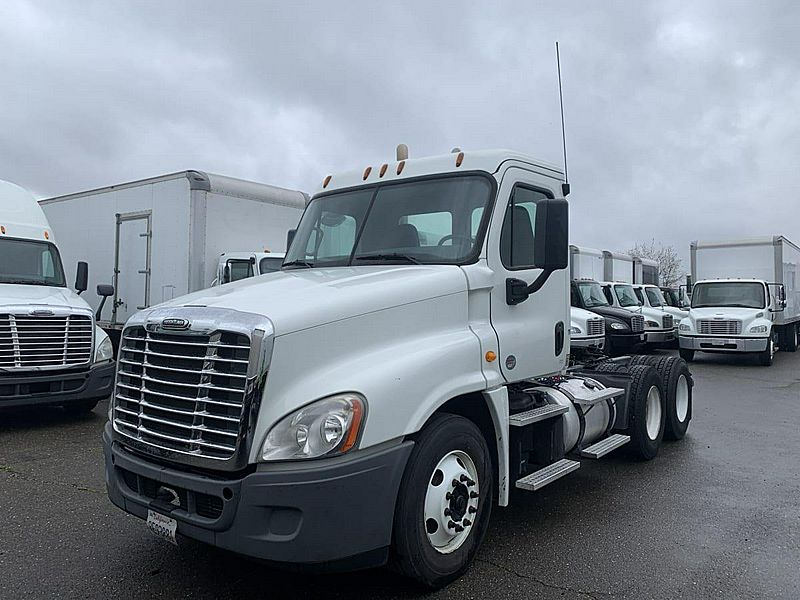 2014 Freightliner CASCADIA 125 For Sale | Day Cab | #532189