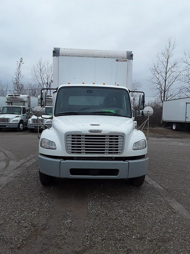2017 Freightliner M2 106 For Sale | 26' Box | Non CDL | #678803