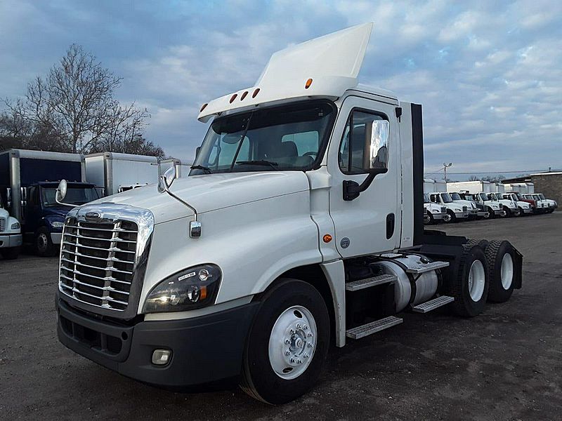 2015 Freightliner CASCADIA 125 For Sale | Day Cab | #569818
