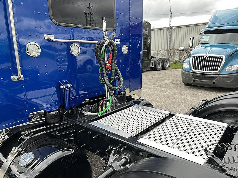 2020 Peterbilt 389 (For Sale) | 72" Sleeper | #3204635
