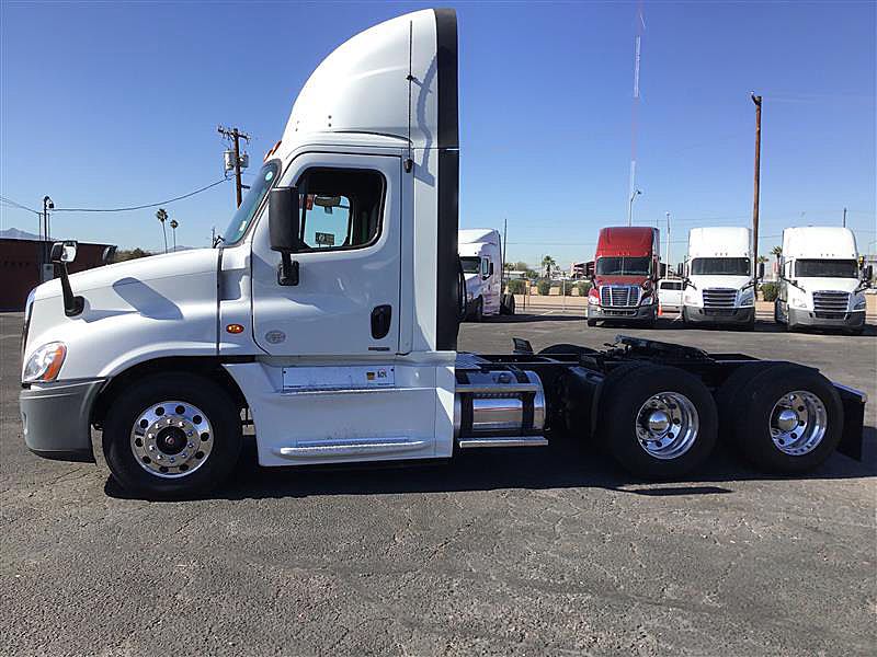 2016 Freightliner CASCADIA For Sale | NON Sleeper | #257642