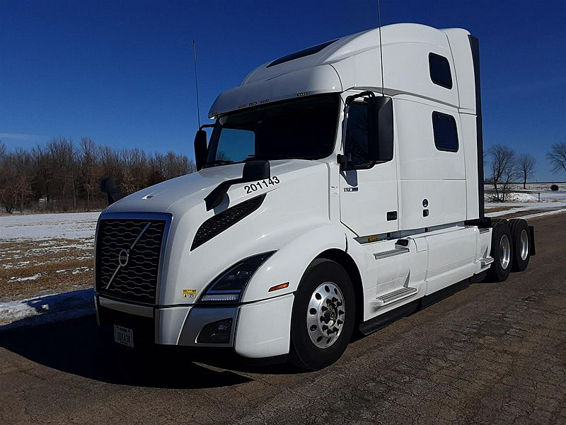 2020 Volvo VNL 860 (For Sale) | 80" Sleeper | #89446