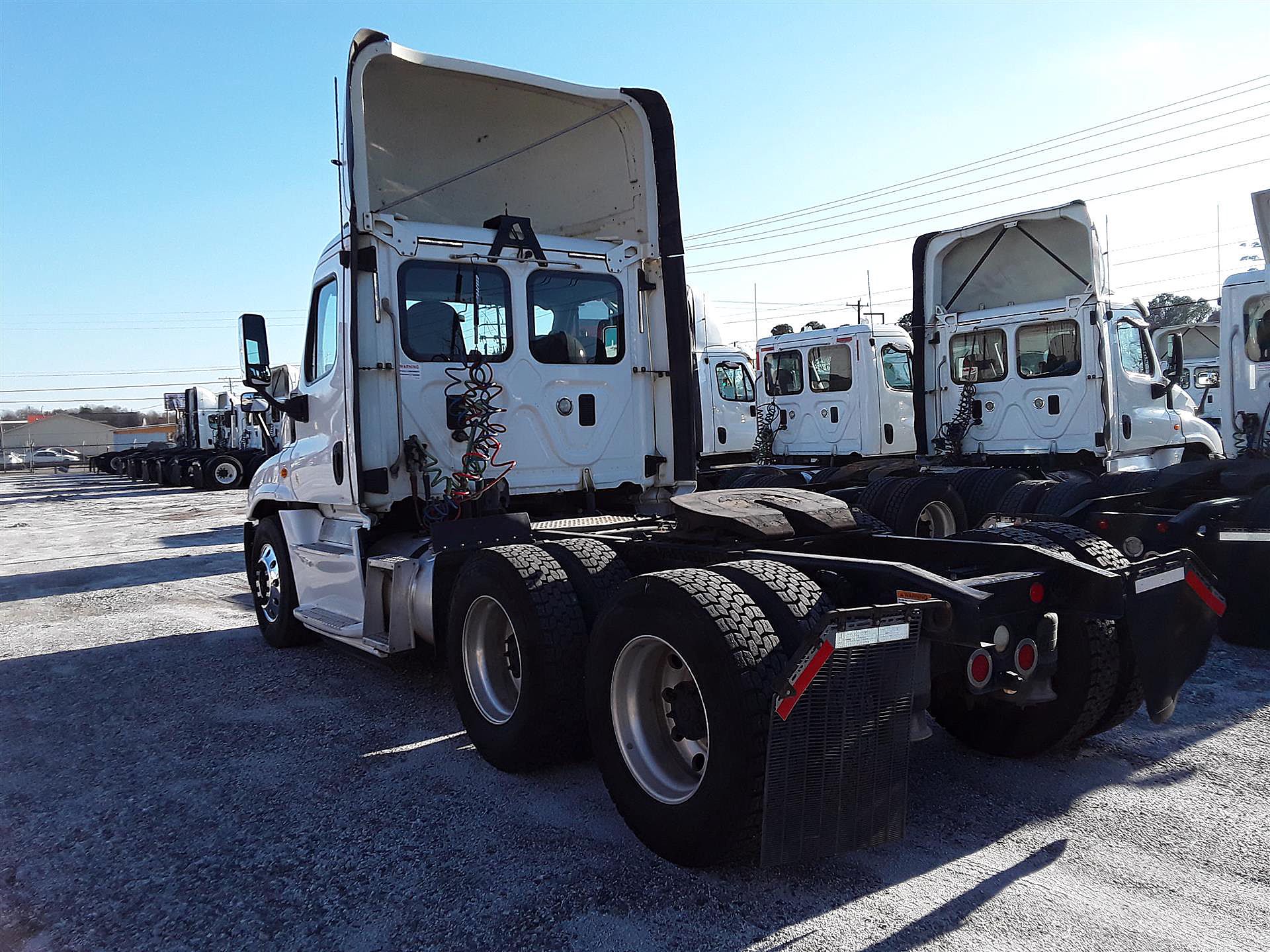 2014 Freightliner CASCADIA 125 For Sale | Day Cab | #319101