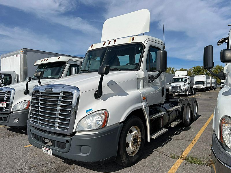 2014 Freightliner CASCADIA 125 For Sale | Day Cab | #546197