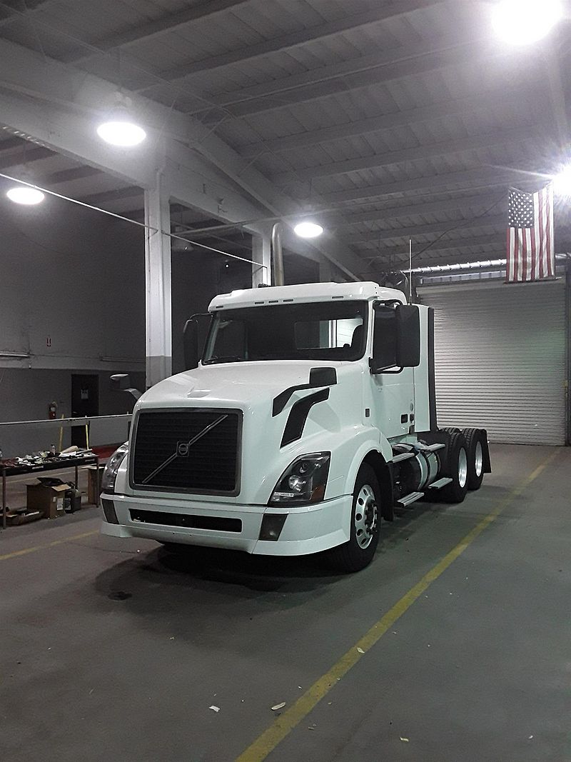 2014 Volvo VNL64T For Sale | Day Cab | #546688
