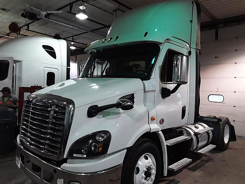 2017 Freightliner CASCADIA 113 For Sale | Day Cab | #662468