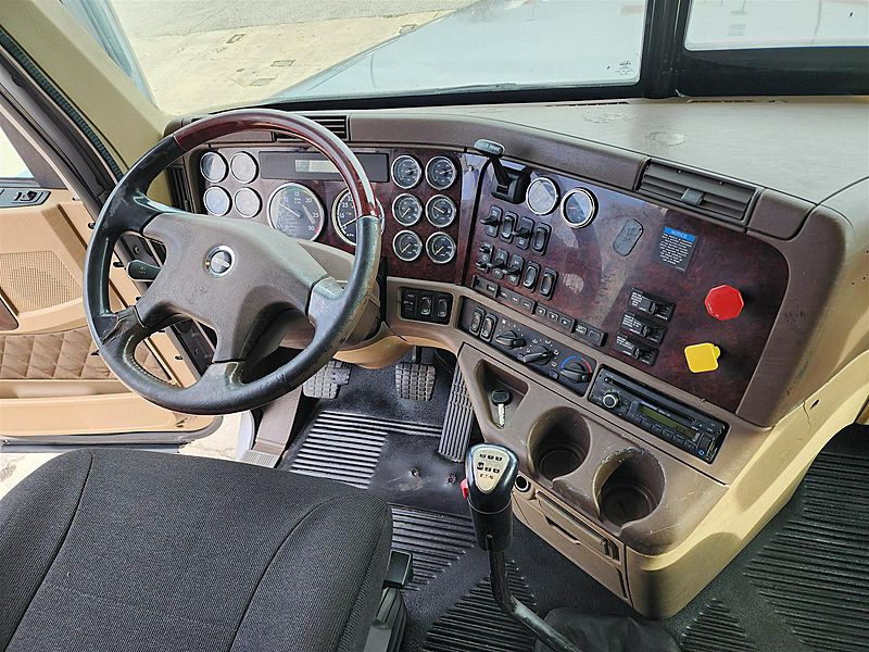 2015 Freightliner Coronado (For Sale) | 70" Sleeper | #9*22462