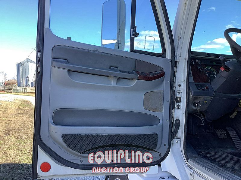 2001 Freightliner Century Class (For Sale) | Sleeper Truck | #HBW1LH55757