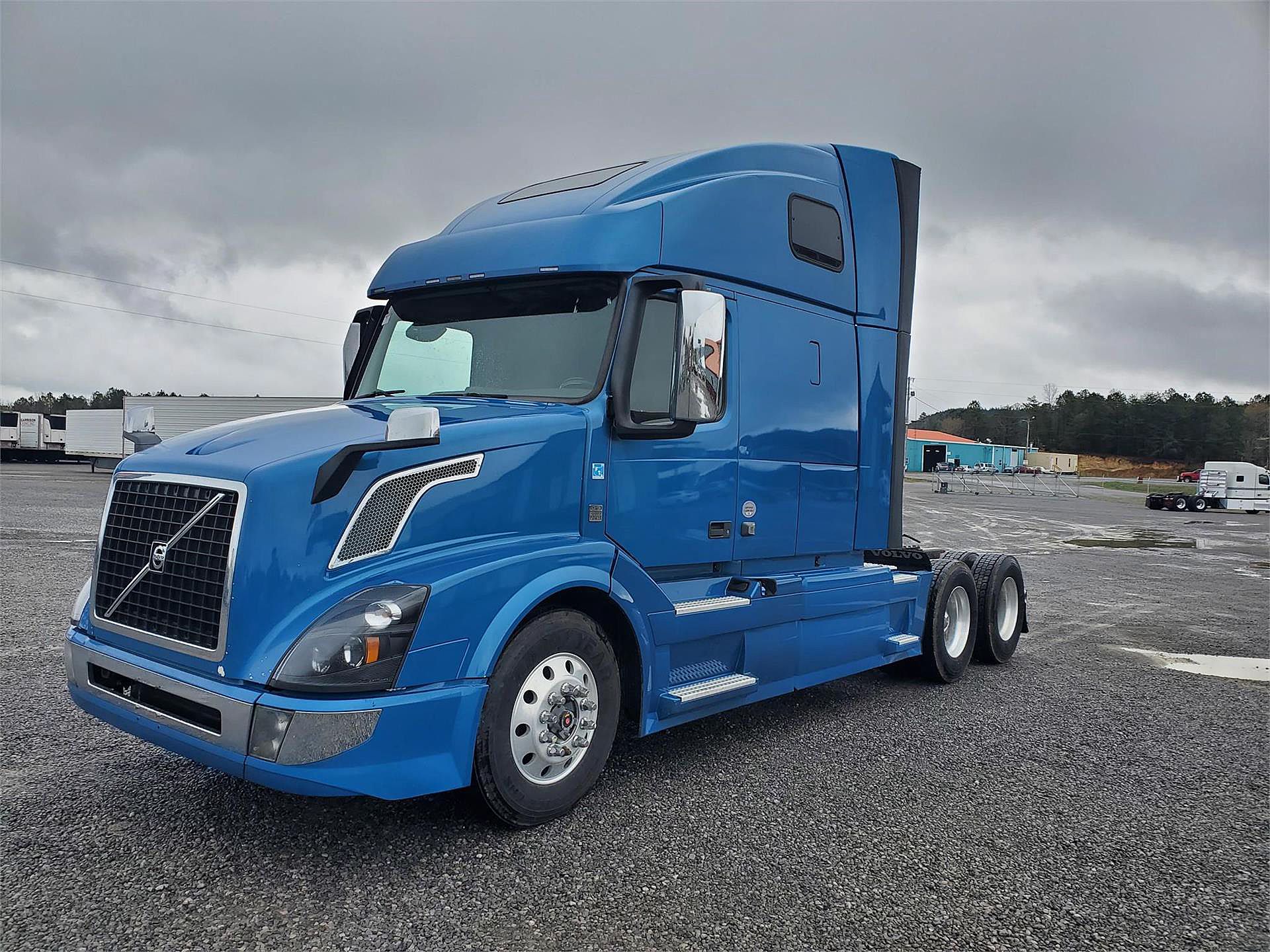 2017 Volvo VNL 670 (For Sale) | Sleeper Truck | #10069
