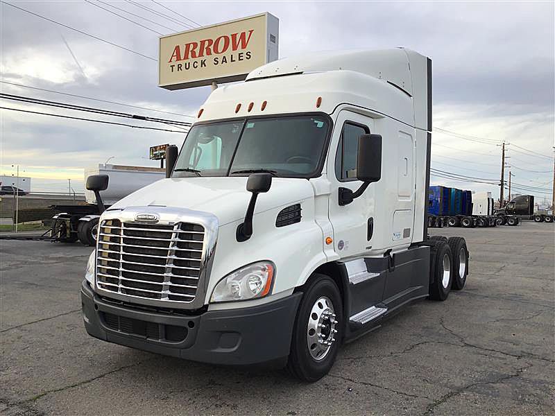 2018 Freightliner CASCADIA (For Sale) | 60" Sleeper | #257711