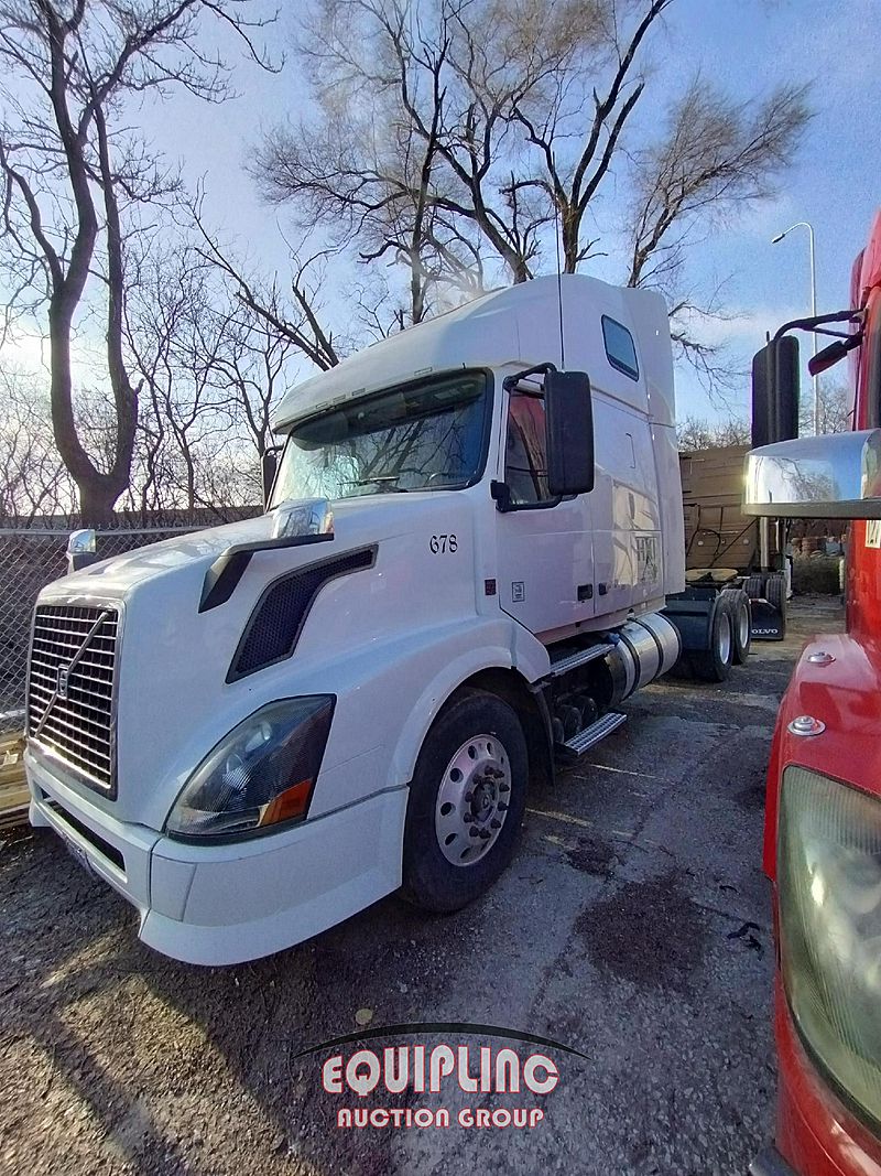 2012 Volvo VNL For Sale | Sleeper Truck | #CABCN547859