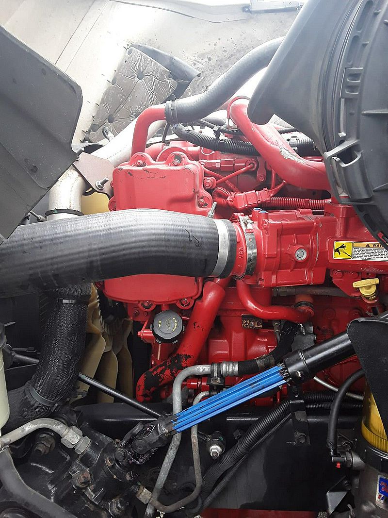 2016 Navistar International LT625 (For Sale) | 73" Sleeper | #655372