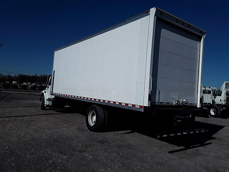 2017 Freightliner M2 106 For Sale | 26' Box | Non CDL | #676948
