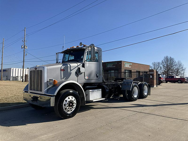 2014 Peterbilt 365 (For Sale) | Day Cab | #ED233156