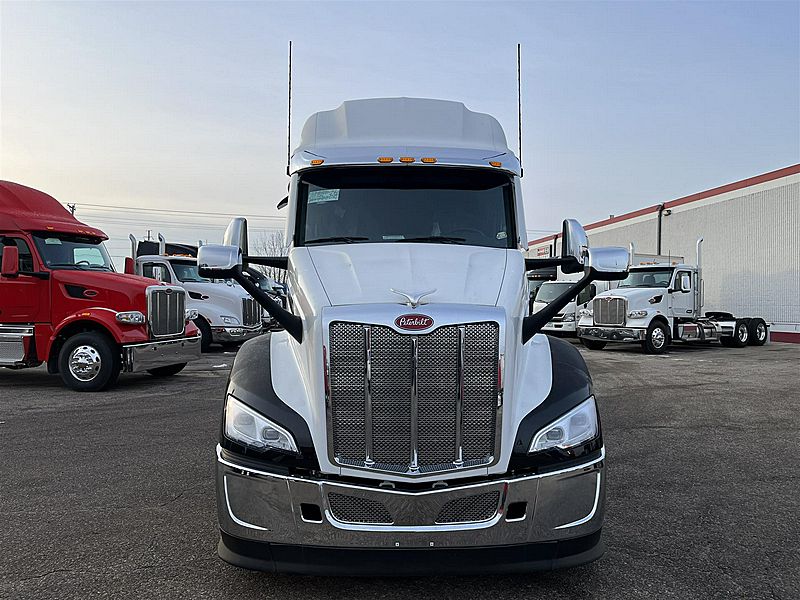 2024 Peterbilt 579 (For Sale) | 80" Sleeper | #30A602171
