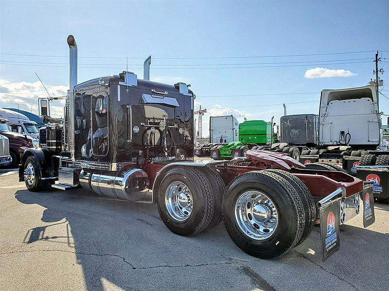 2022 Peterbilt 389 For Sale | 72" Sleeper | #3224651