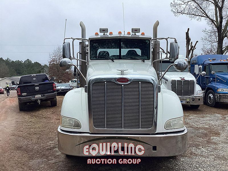2011 Peterbilt 386 (For Sale) | Day Cab | #CEHBD126293