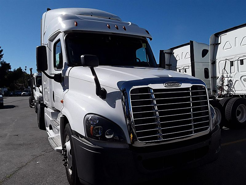 2020 Freightliner CASCADIA 125 For Sale | 60" Sleeper | #243958