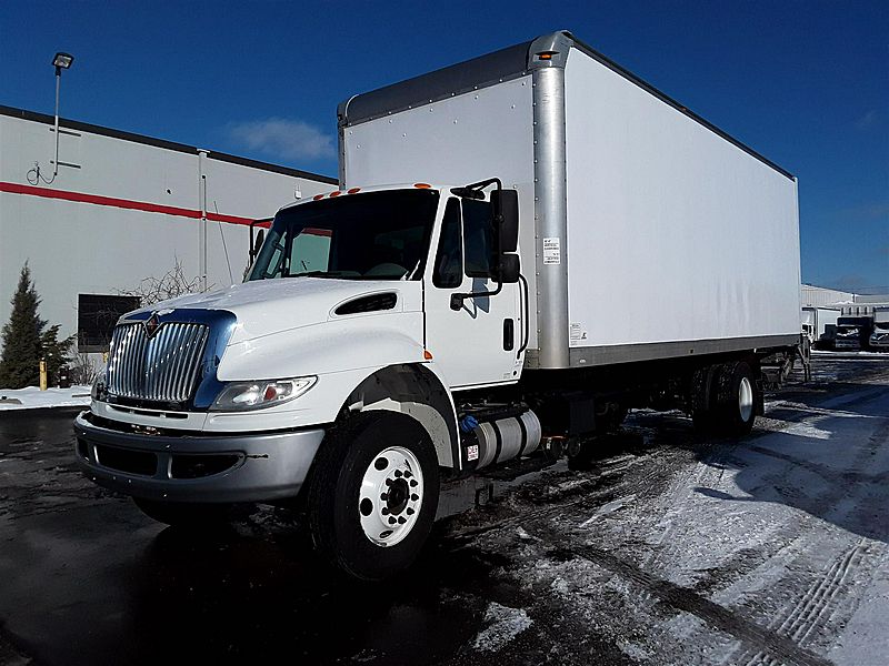 2015 Navistar International DuraStar 4300 For Sale | 26' Box | Non CDL ...