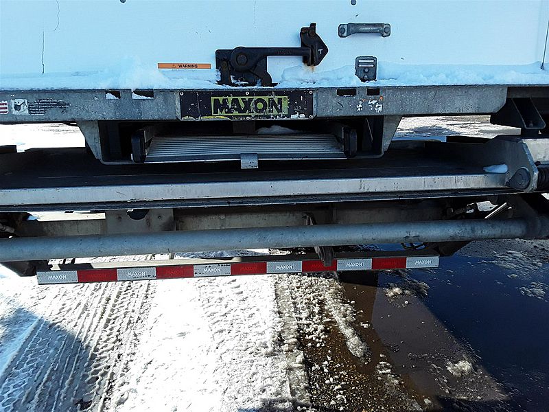 2015 Navistar International DuraStar 4300 For Sale | 26' Box | Non CDL ...