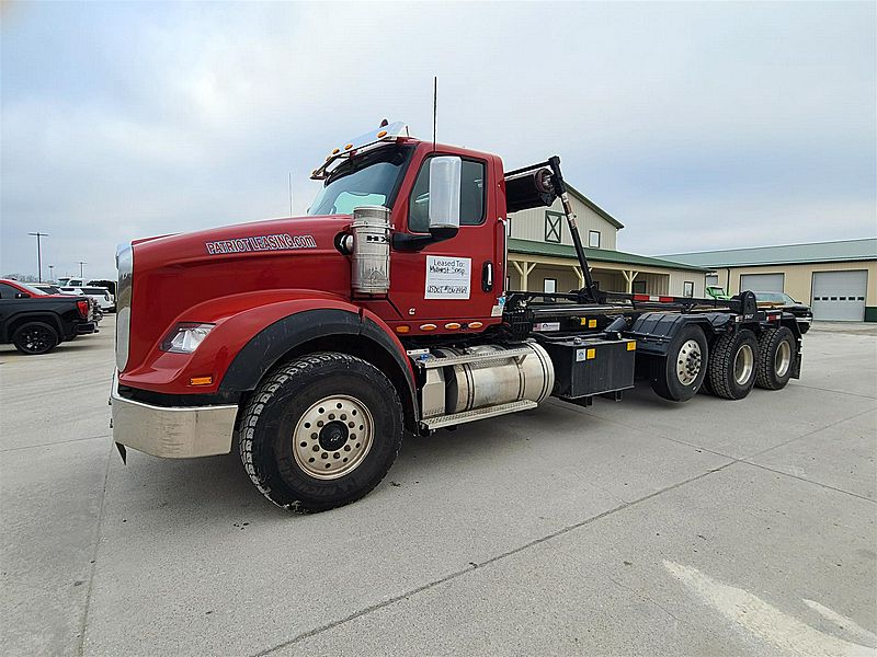 2023 International HX620 (For Sale) | Roll-Off | #P257057