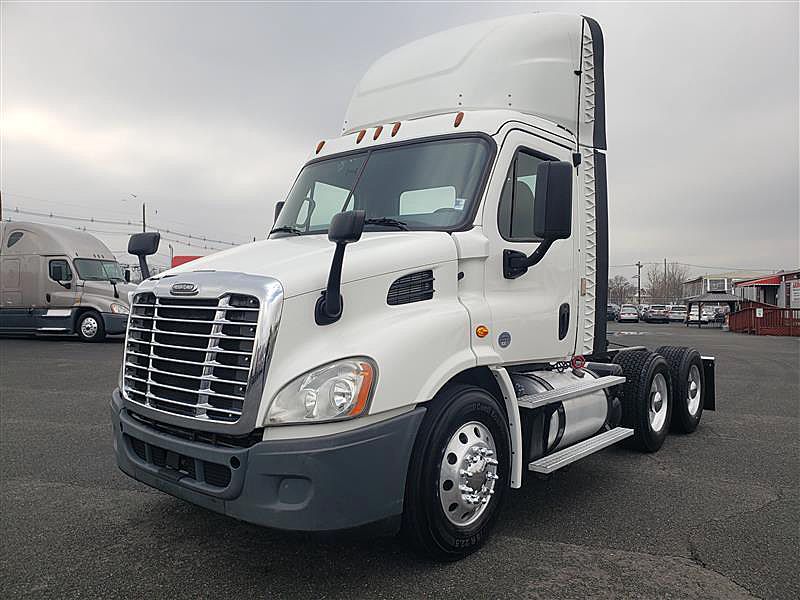 2018 Freightliner CASCADIA (For Sale) | NON Sleeper | #257884