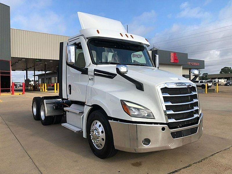 2020 Freightliner Cascadia PT126DC (For Sale) | Sleeper Truck | #254499