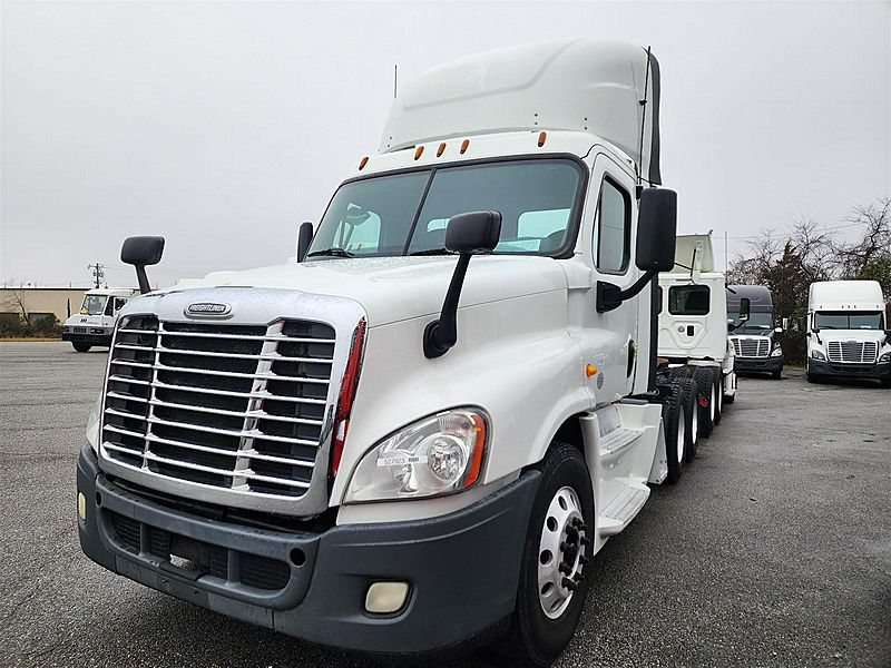 2014 Freightliner CASCADIA 125 For Sale | Day Cab | #527823