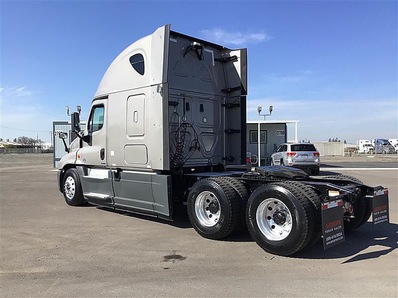 2018 Freightliner CASCADIA EVOLUTION For Sale | 72" Sleeper | #257933