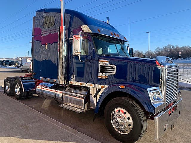 2022 Freightliner Coronado 122 For Sale | 70" Sleeper | #5386W