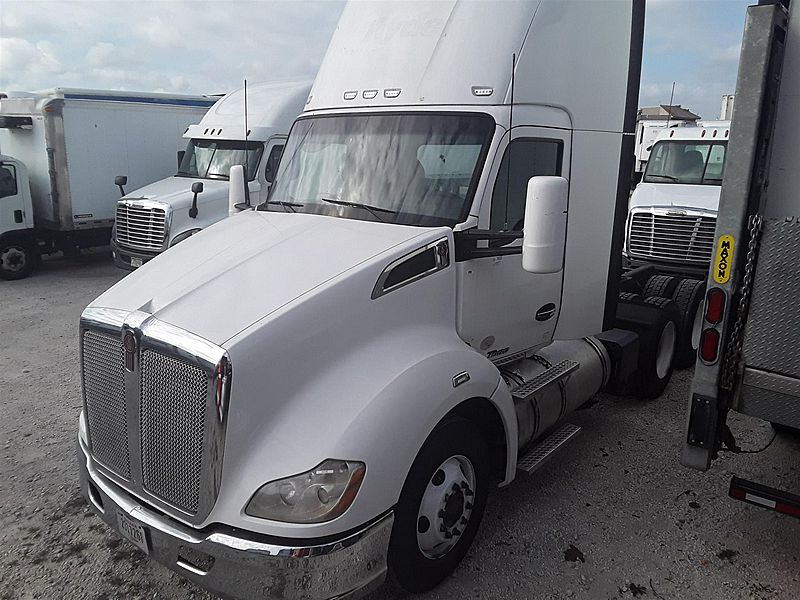 2016 Kenworth T600A For Sale | Day Cab | #643795