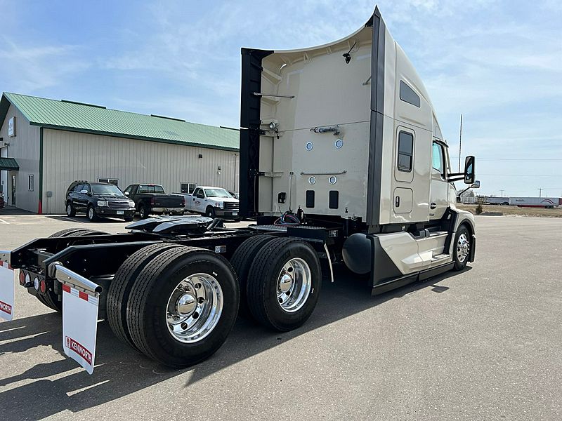 2023 Kenworth T680 For Sale | 76" Sleeper | #5473