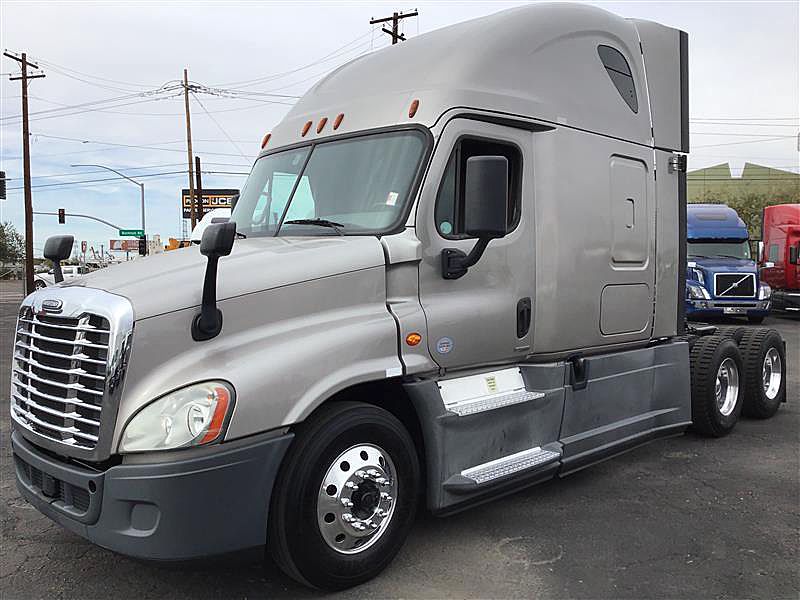 2018 Freightliner CASCADIA (For Sale) | 72" Sleeper | #258045
