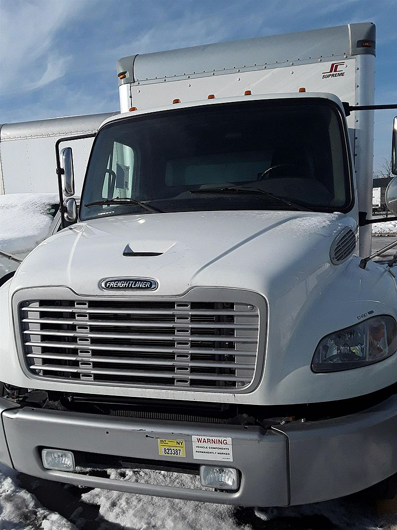 2017 Freightliner M2 106 For Sale | 18' Box | #674067
