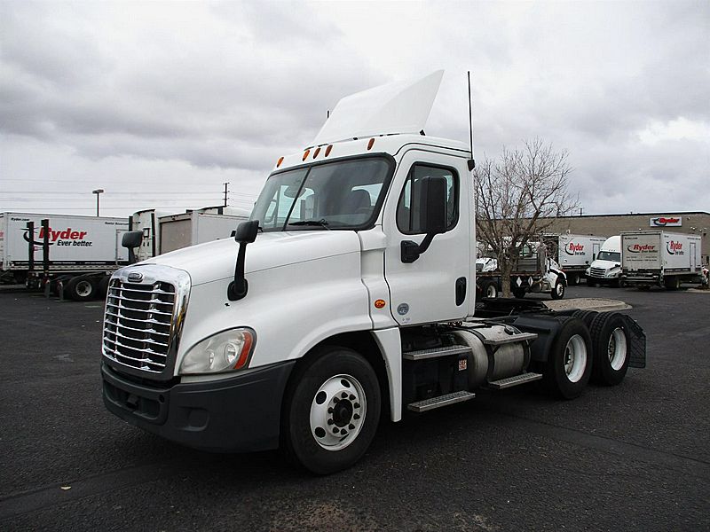 2015 Freightliner CASCADIA 125 (For Sale) | Day Cab | #332346