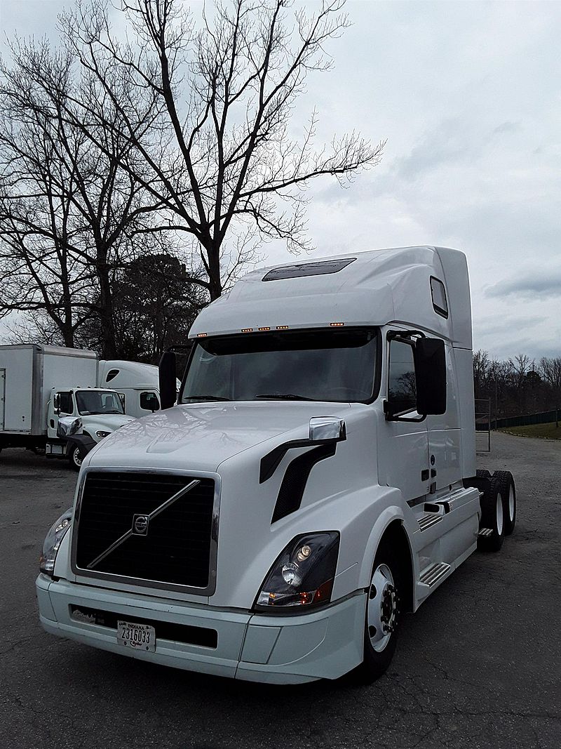 2016 Volvo VNL64T For Sale | 61" Sleeper | #394182