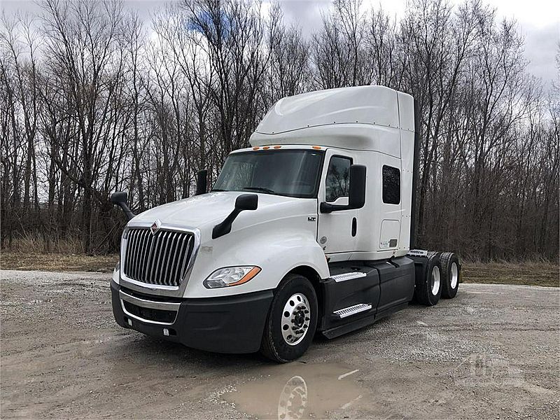 2018 International LT (For Sale) | 56" Sleeper | #JN250017