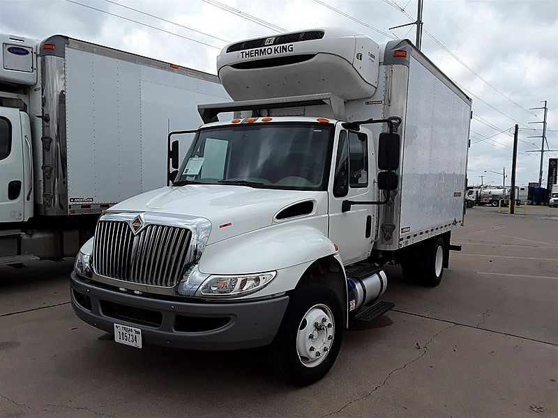 2018 International DuraStar 4300 (For Sale) | 14' Box | #683893