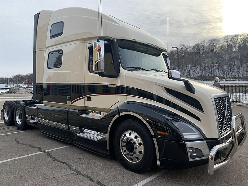 2019 Volvo VNL 860 For Sale | 80" Sleeper | #5415