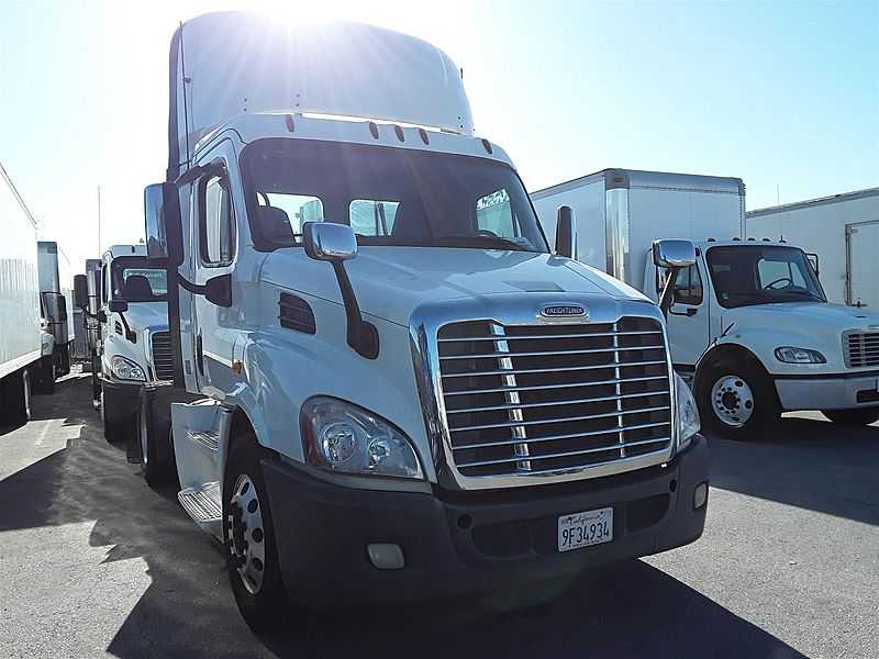 2014 Freightliner CASCADIA 113 For Sale | Day Cab | #322142