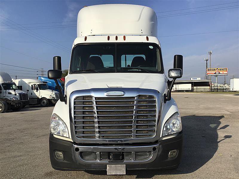 2015 Freightliner CASCADIA For Sale | NON Sleeper | #258196