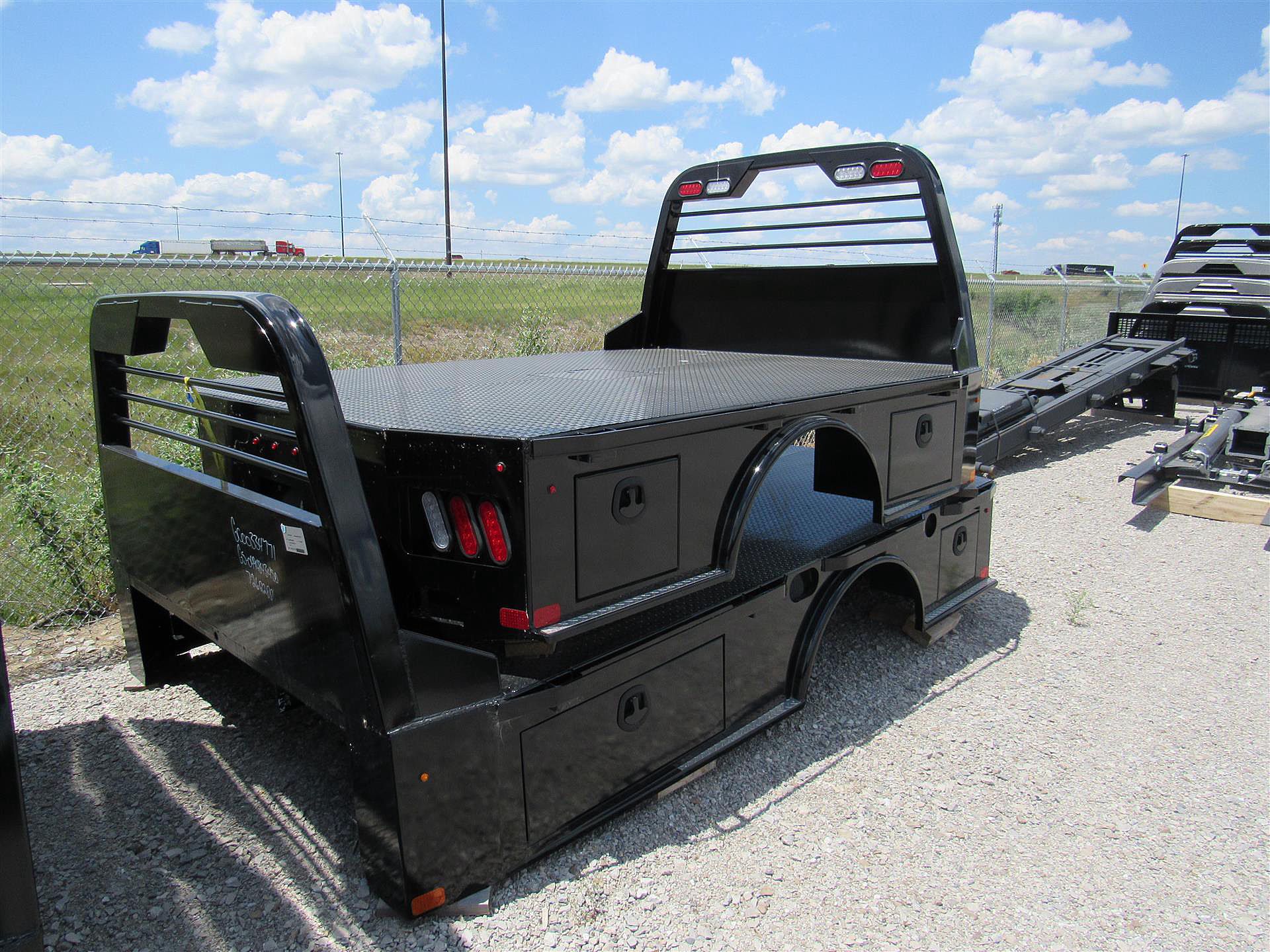 2023 DAKOTA BODIES WARRIOR SKIRTED FLATBED For Sale | Flatbed | #GC00347738